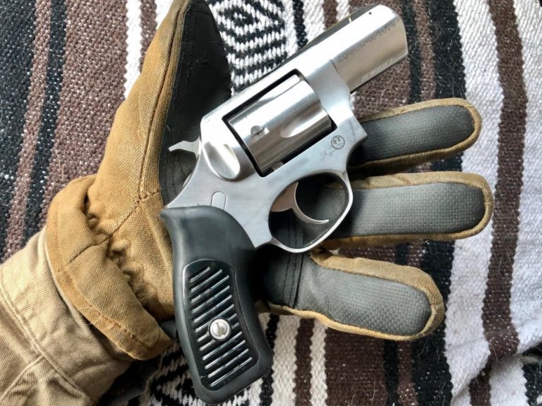 Shooting with gloves on - pistol shooing gloves - cold weather gloves