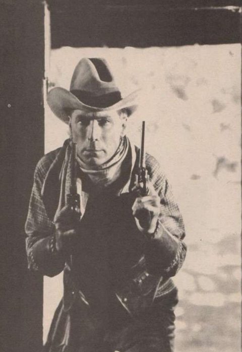 Dual Wielding: Duel Wield Swords, Duel Wield Guns